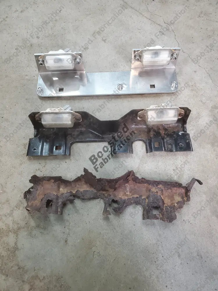 1G Registration Light Bracket License Plate Bracket MB631043 – Boosted ...
